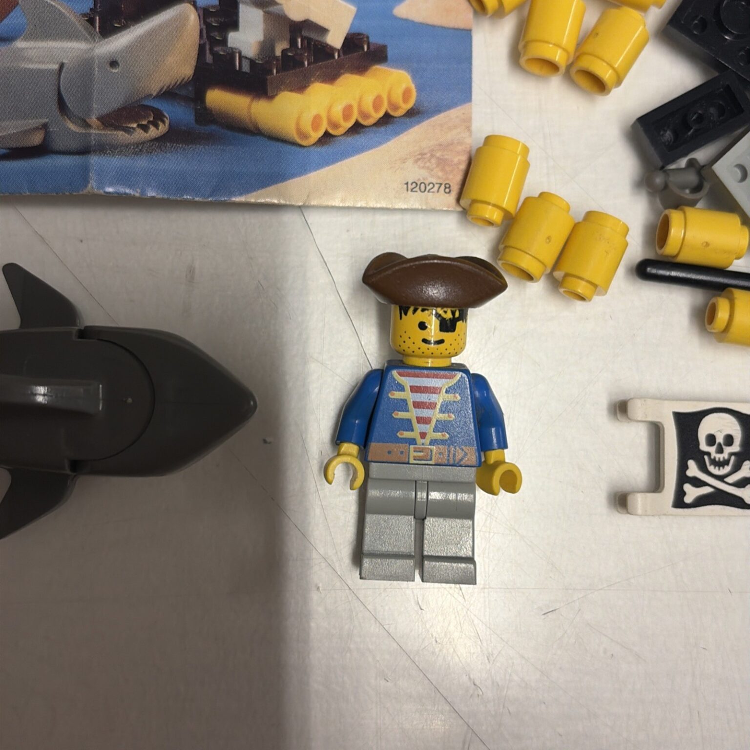 LEGO 6234 - Renegade's Raft - in ITALIA Pirati Pirates COMPLETO - I ...